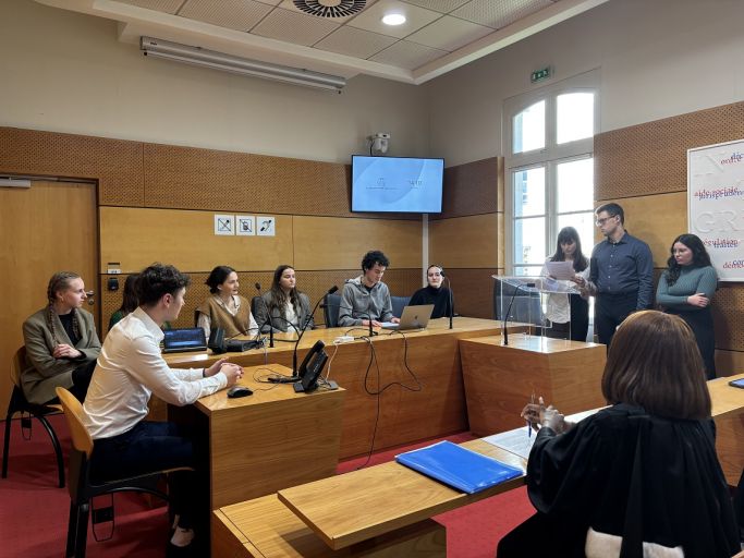Une audience fictive au tribunal pour des étudiants en Master II - Tribunal administratif de Rennes